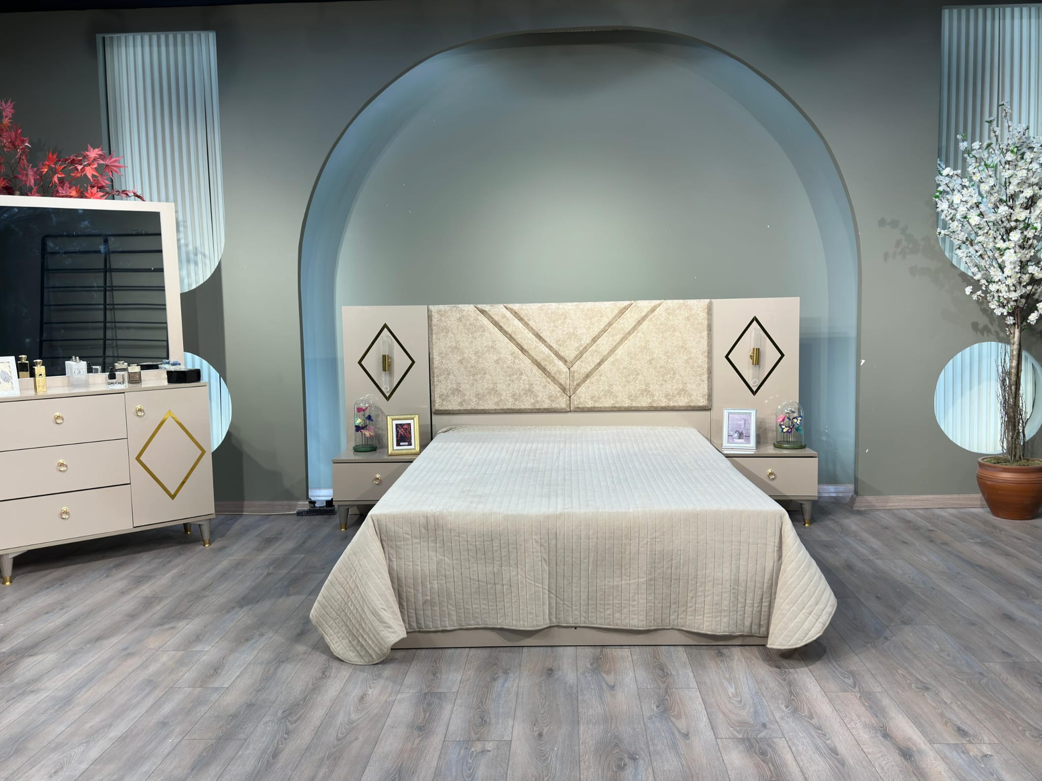 DORMITOR COMPLET LUNA SALTEA+SOMIERA INCLUSA - LIDER FURNITURE